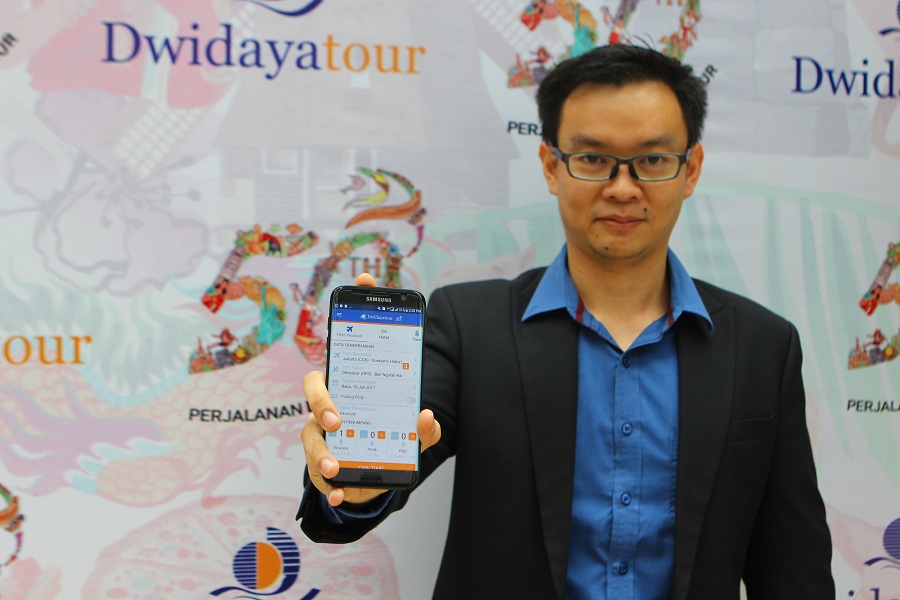 Strategi Dwidayatour Hadapi Kompetisi Travel Agent Online