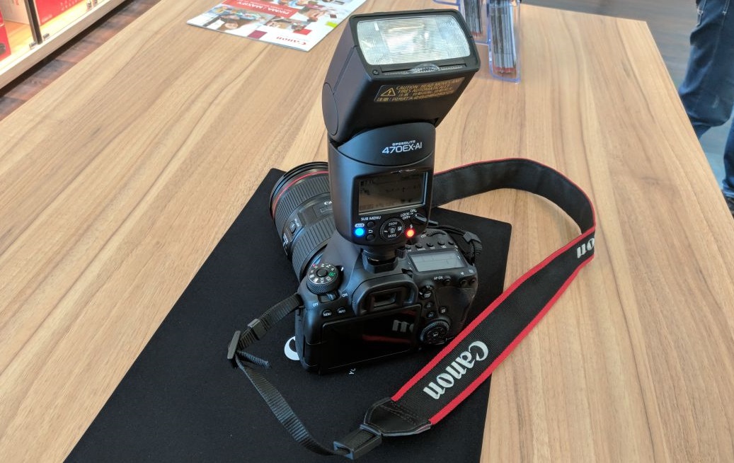 Datascrip Luncurkan Canon Speedlite 470EX-AI, Flash Otomatis Pertama di ...