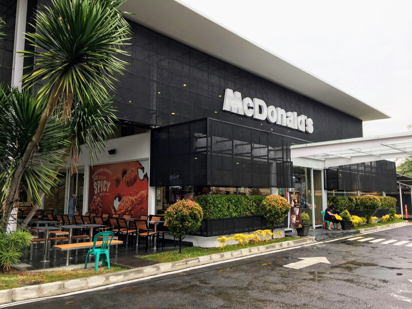 Dimulai dari Artha Gading, Ini Transformasi Desain McDonald’s Indonesia