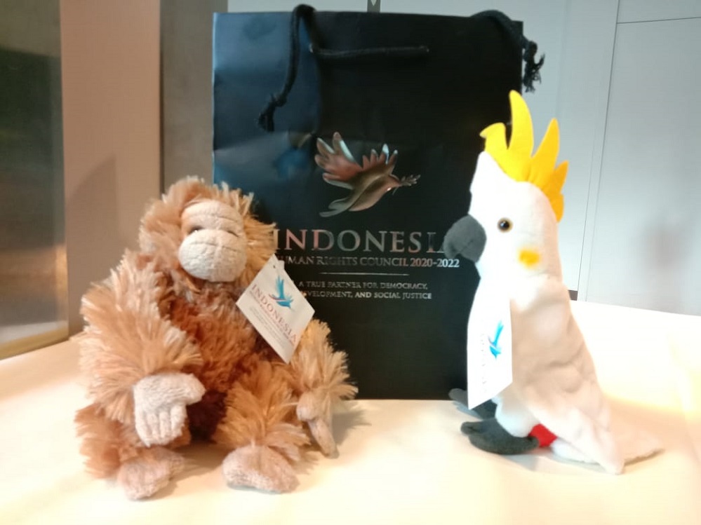 Boneka Produksi Sunindo Adipersada Jadi Souvenir Indonesia di Sidang ...