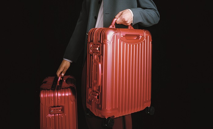 Lebih Mencolok, RIMOWA Hadirkan Dua Warna Koper Terbaru