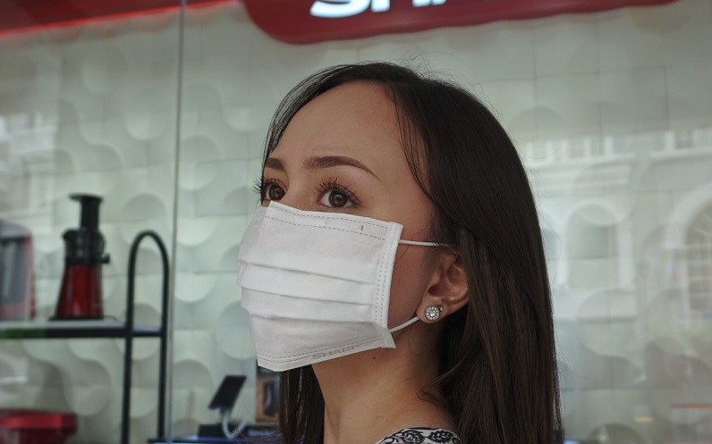 Sharp Hadirkan Masker dengan Tiga Lapisan Pelindung
