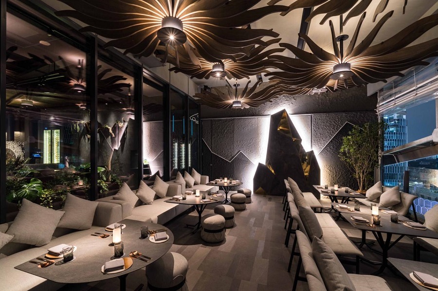 Perpaduan Alam dan Modern di Animale Restaurant