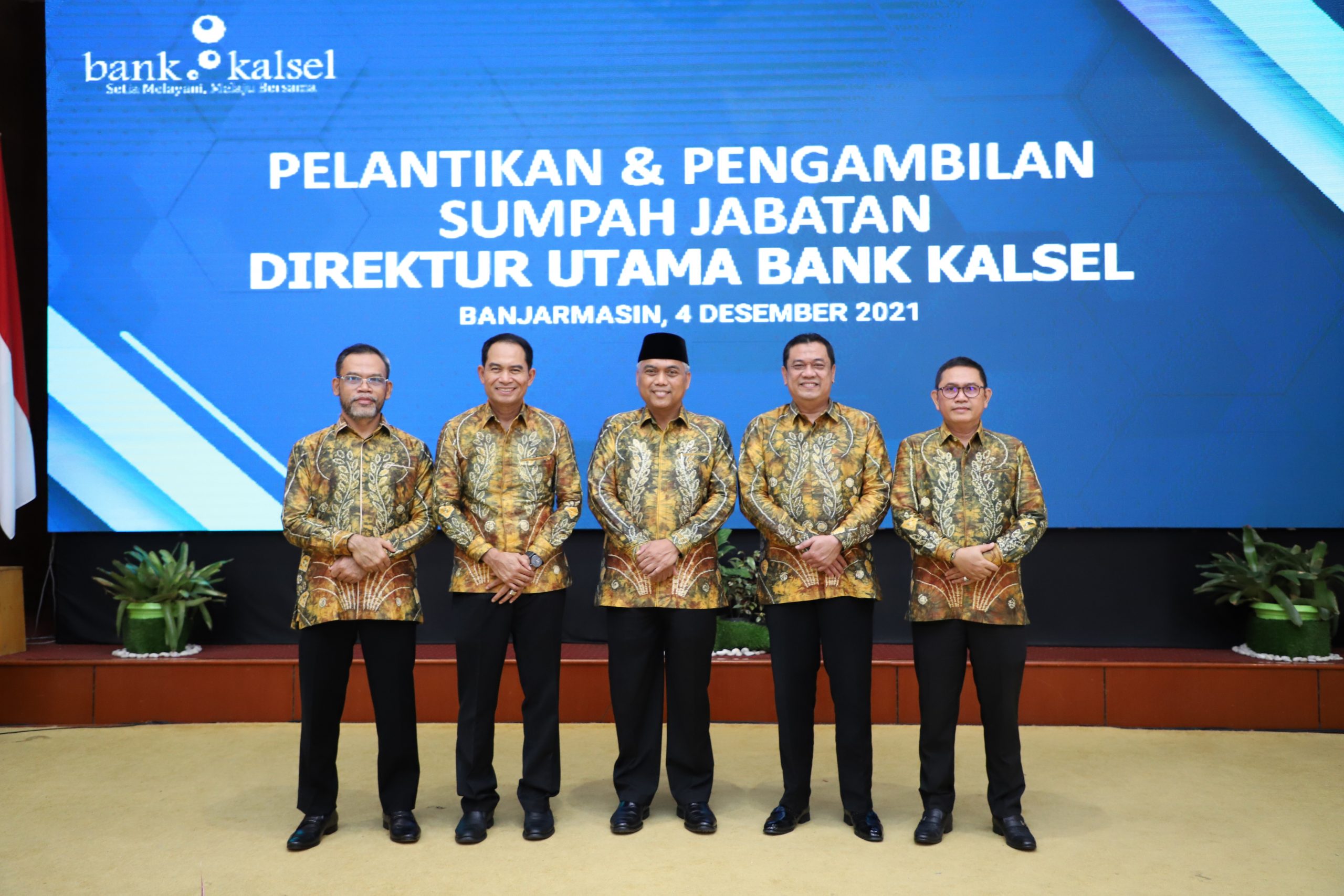 Resmi Dilantik Jadi Dirut Bank Kalsel, Hanawijaya Fokus Bangun Layanan
