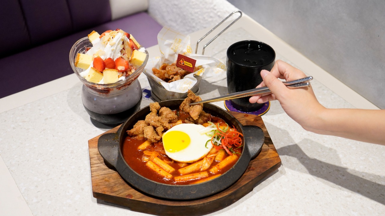 Moon Chicken bersama PINTU Beri Peluang Konsumen Kantongi Bitcoin