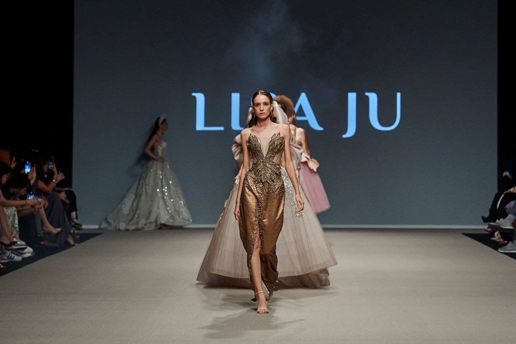 Lisa Ju, Desainer Pertama Indonesia di Arab Fashion Week 2022/2023