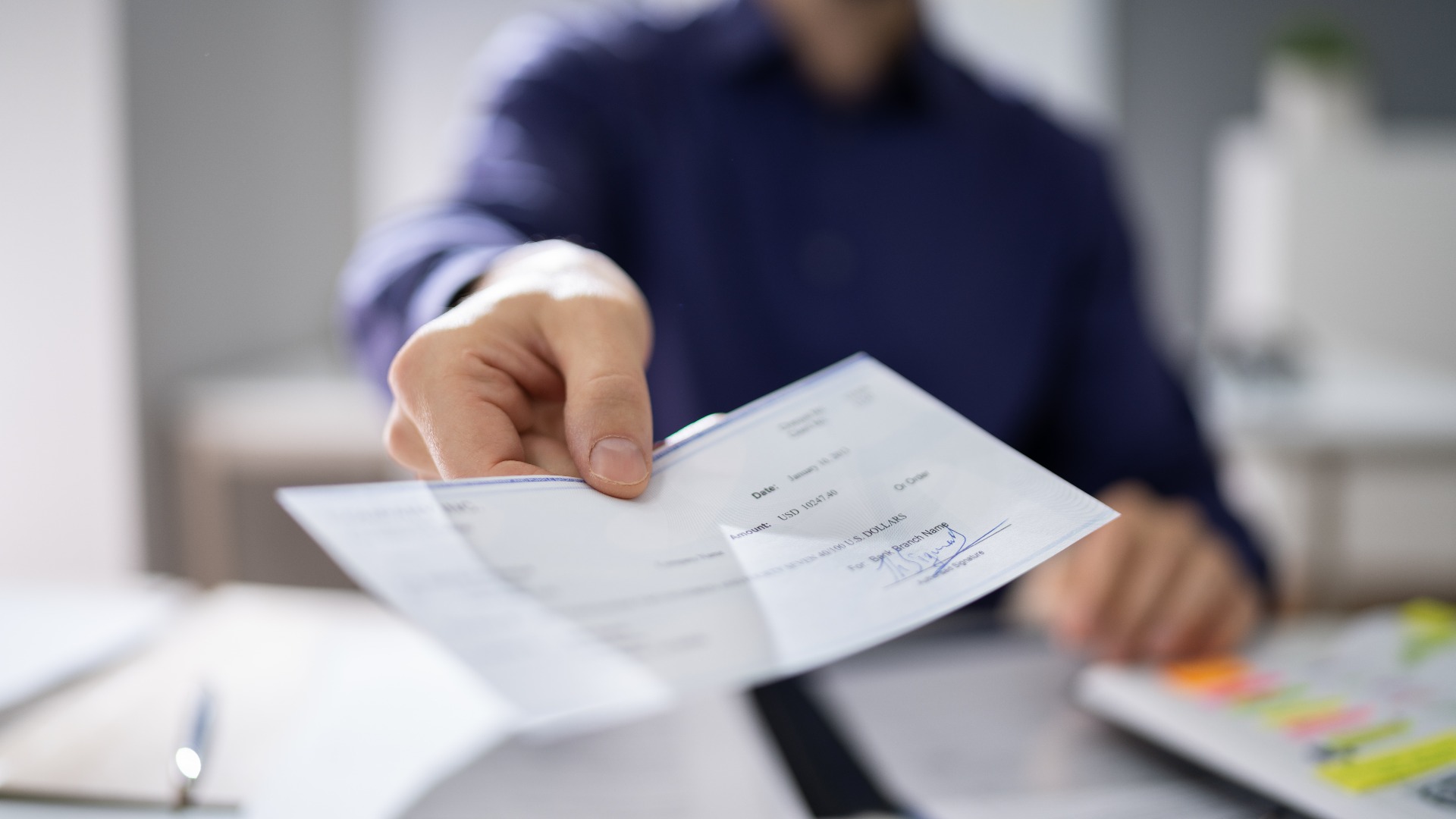 Cek Adalah: Definisi, Cara Kerja dan Jenisnya