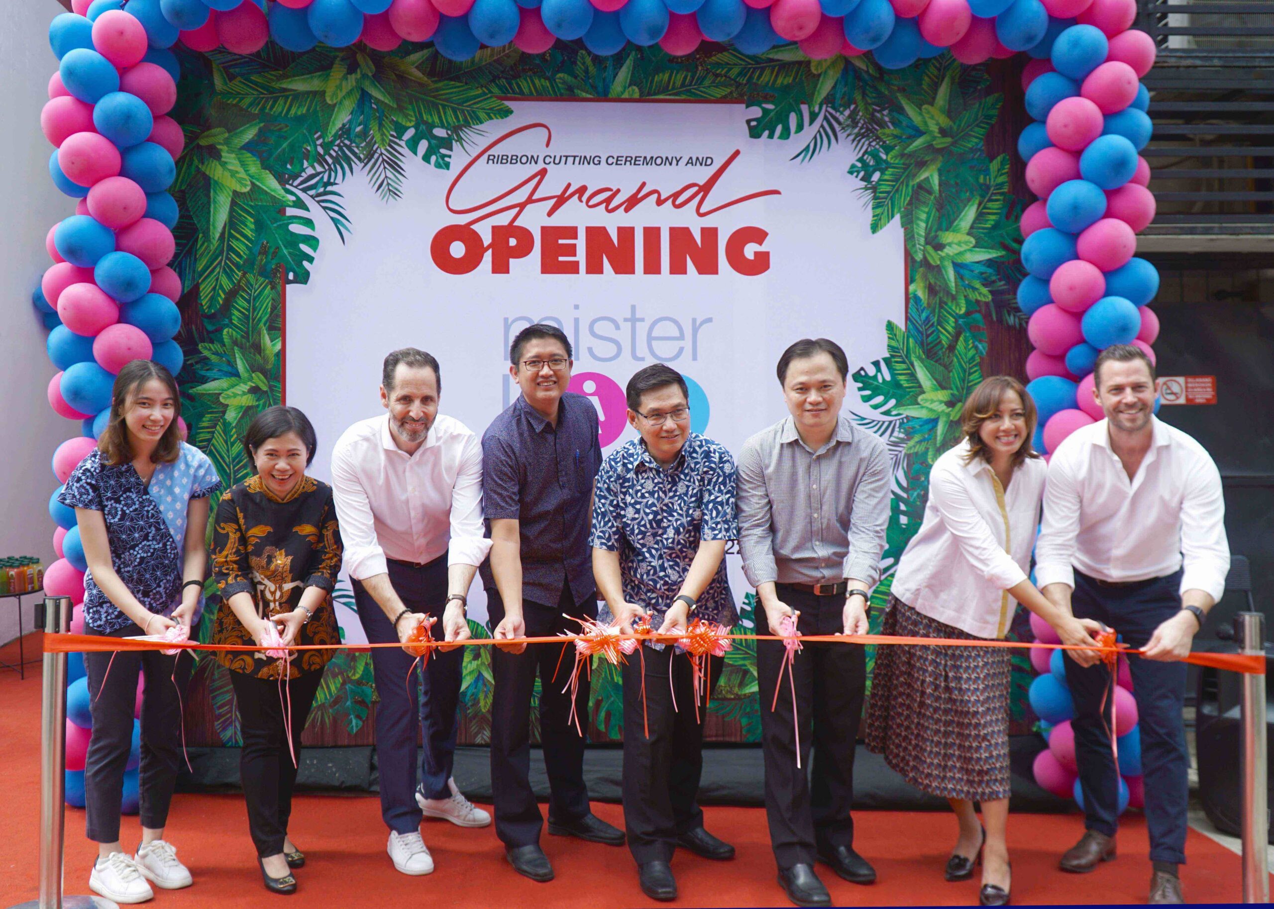 Jajaki Pasar Indonesia, Mister Loo Gandeng TOTO Indonesia