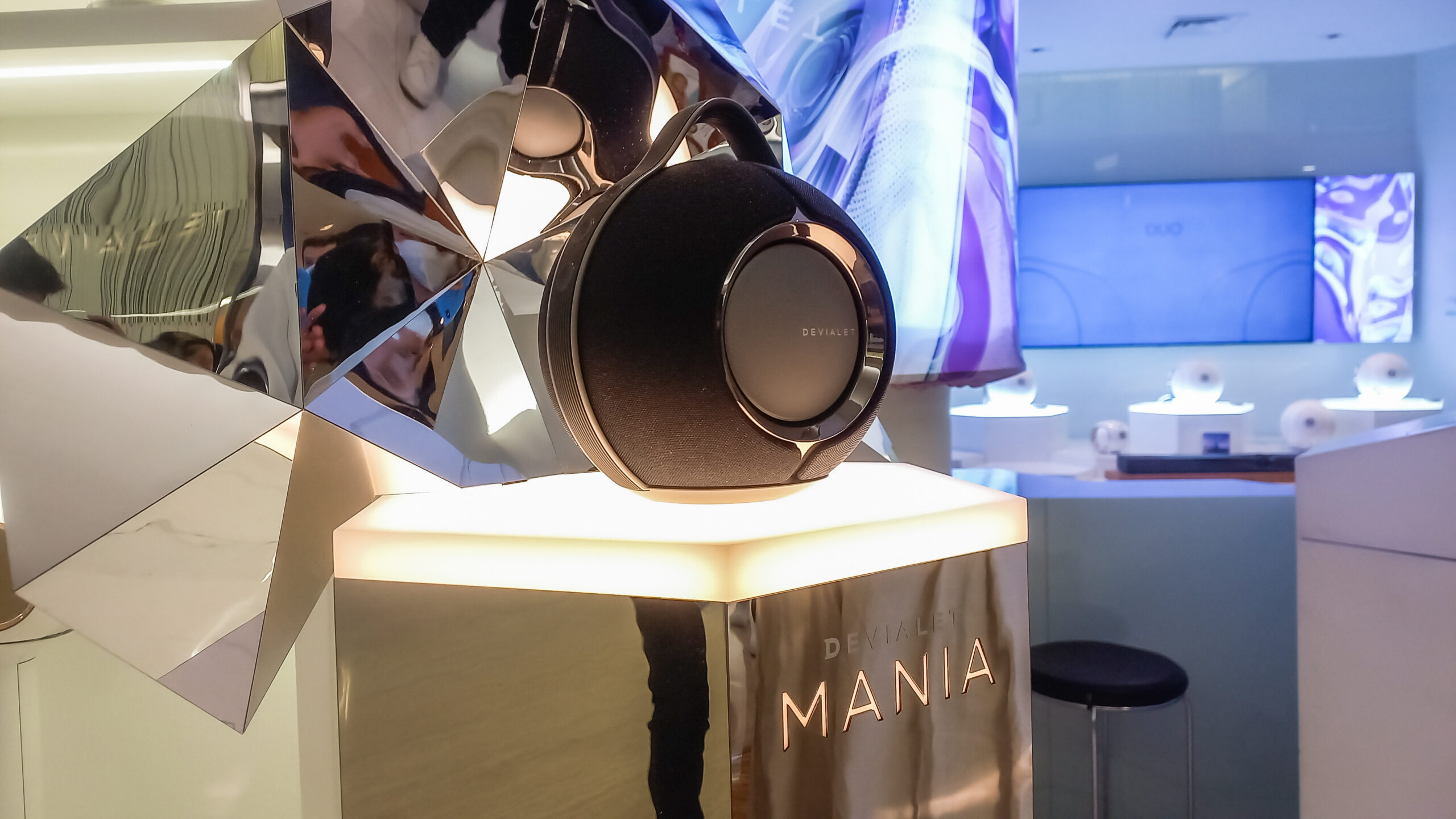 Devialet Mania Resmi Diluncurkan, Jadi Speaker Pintar Portable Pertama