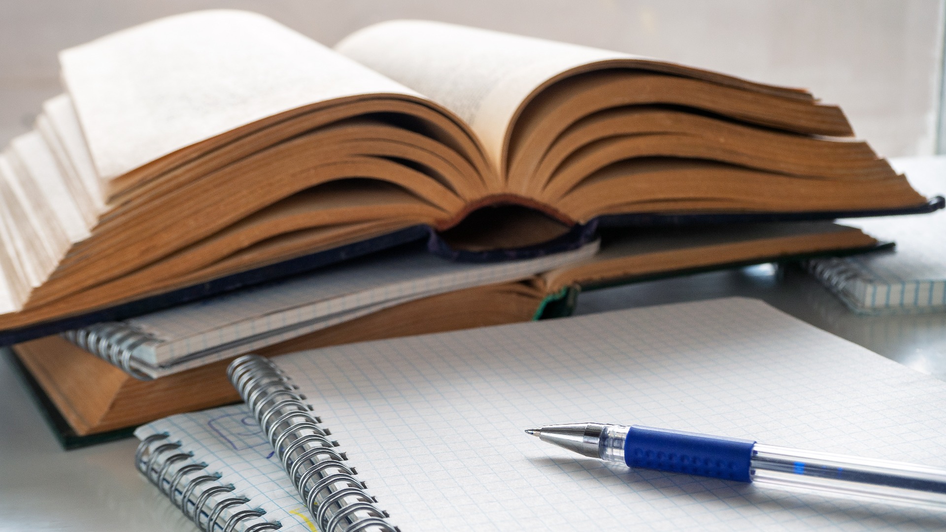 Abstrak Berisi Ringkasan Karya Tulis Ilmiah, Harus Singkat dan Padat