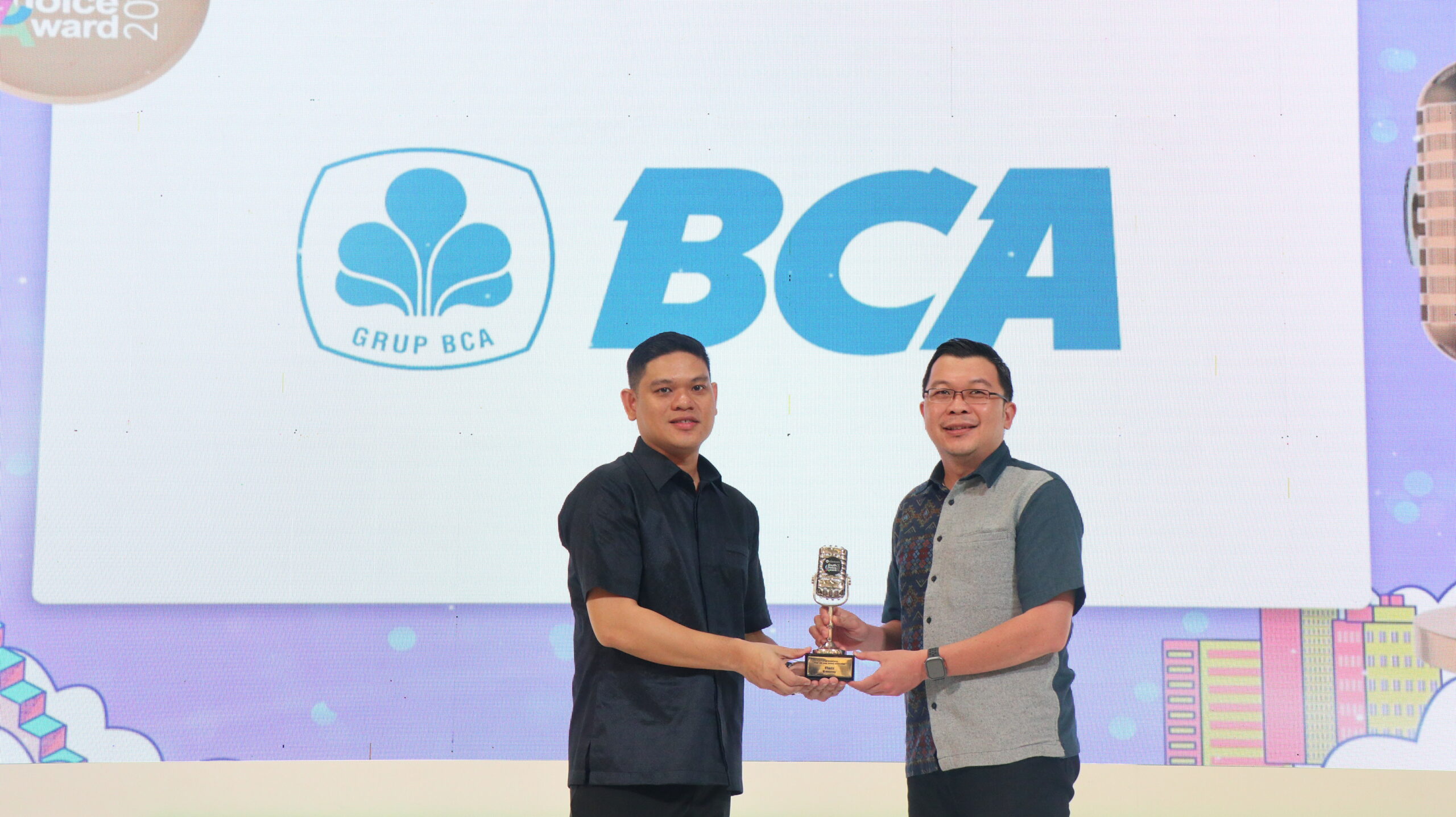 Kepraktisan dan Desain Menarik Membuat Flazz BCA Jadi Pilihan Gen Z